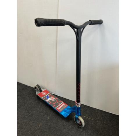 SNS CUSTOM Crisp/Blunt/Ao .... Ex Window Display REDUCED TO CLEAR ...